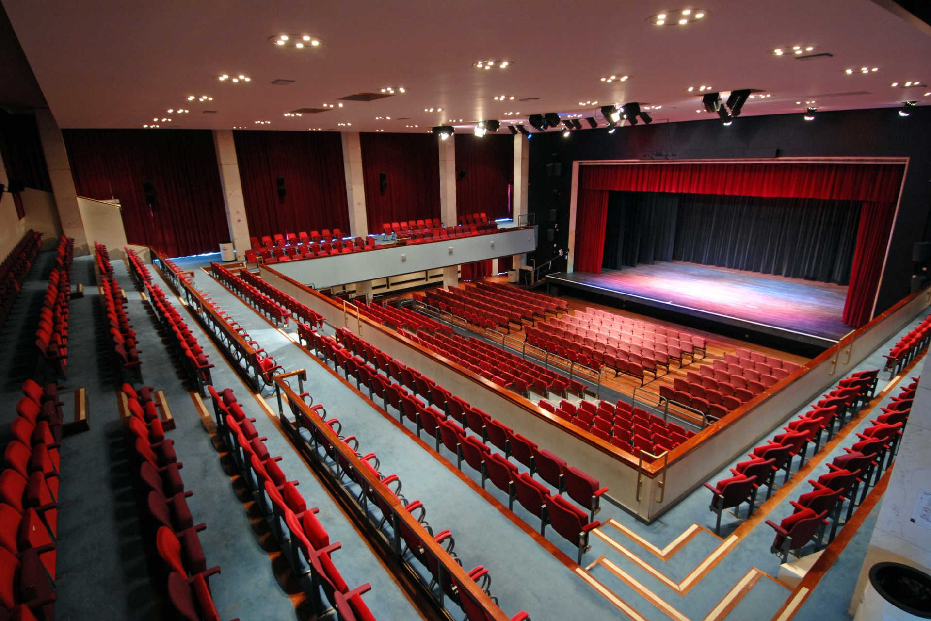 Alban Arena | Just Smile Ltd